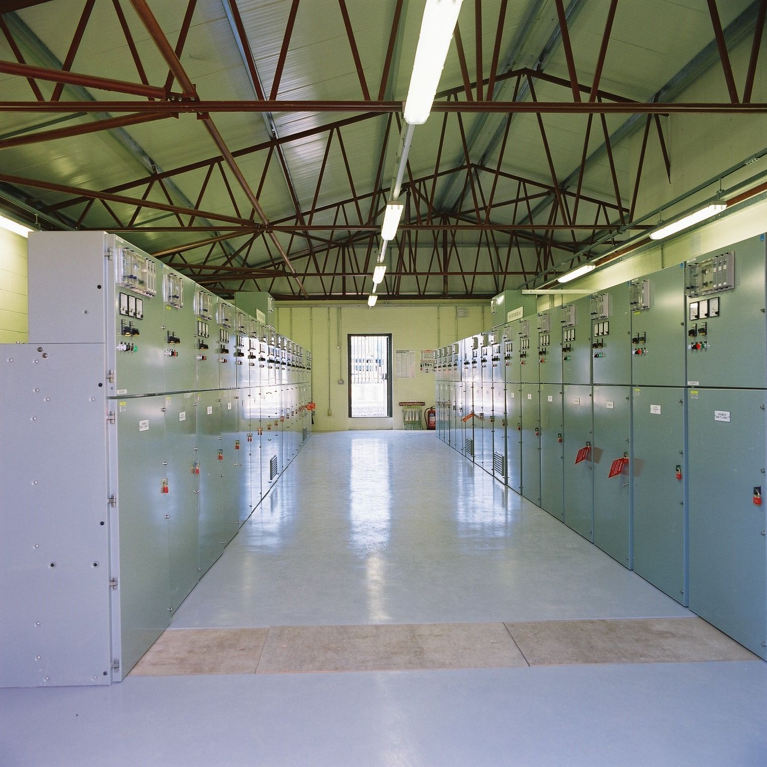 Switchgear - Powersystems UK Ltd